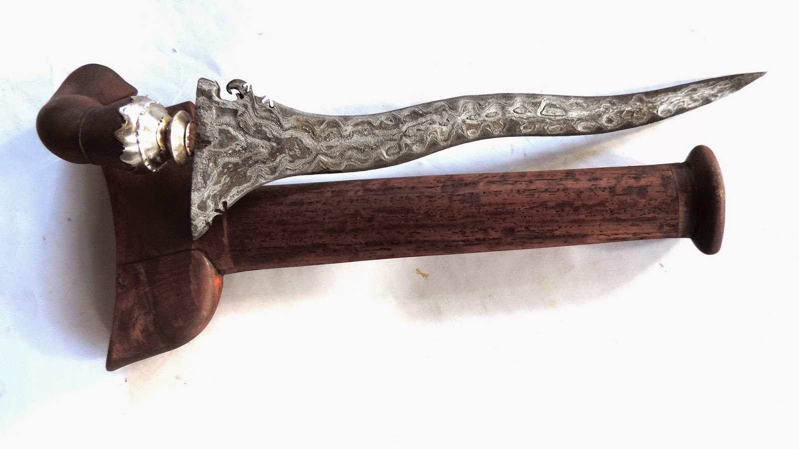 5 Bagian Keris dalam Sejarah Keris Jawa - Mongotrip